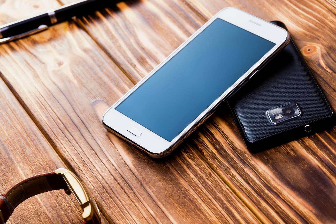 The Smart Guide to Buying and Selling Second-Hand Mobiles